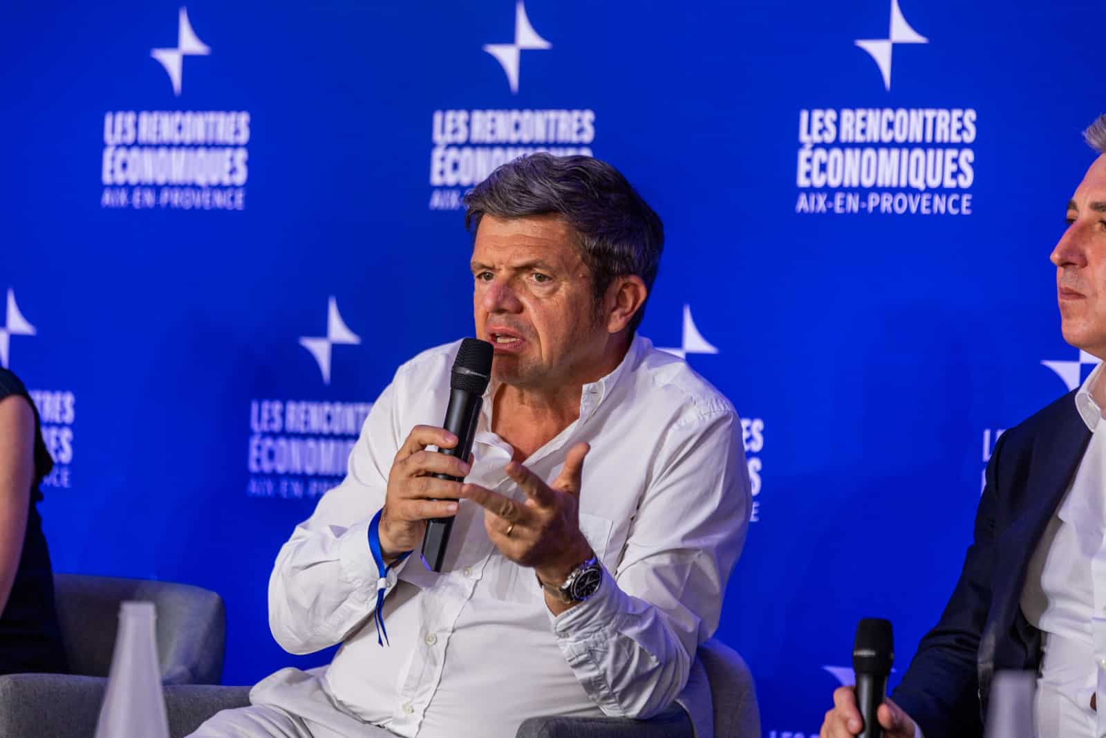 Session 19 - Un nouveau rôle social des entreprises - Les Rencontres ...